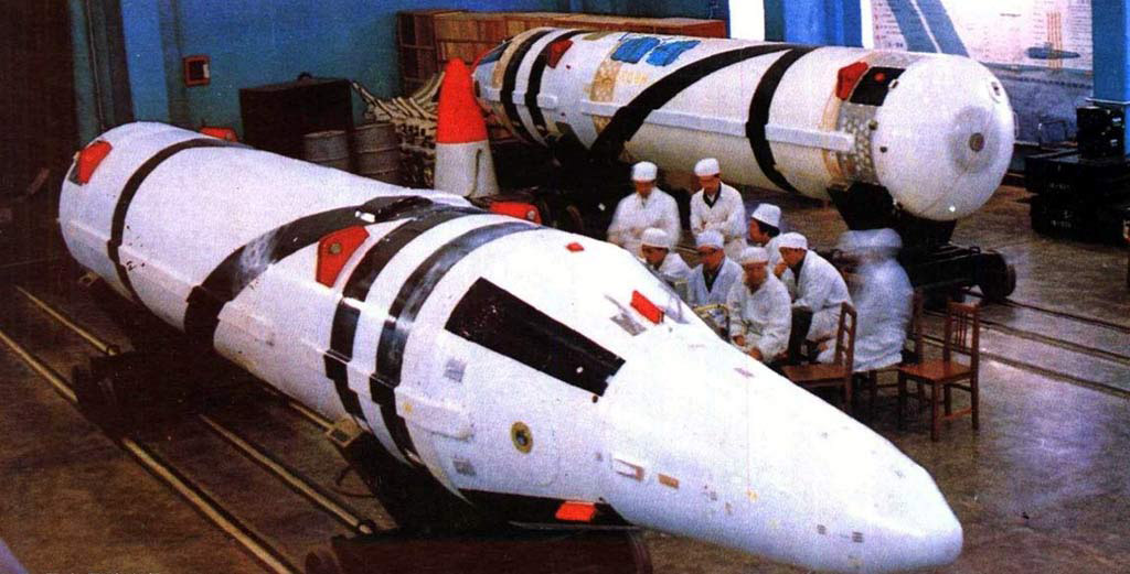 북한 KN-11(SLBM)와 중국 JL-1의 유사성.jpg : MLBPARK