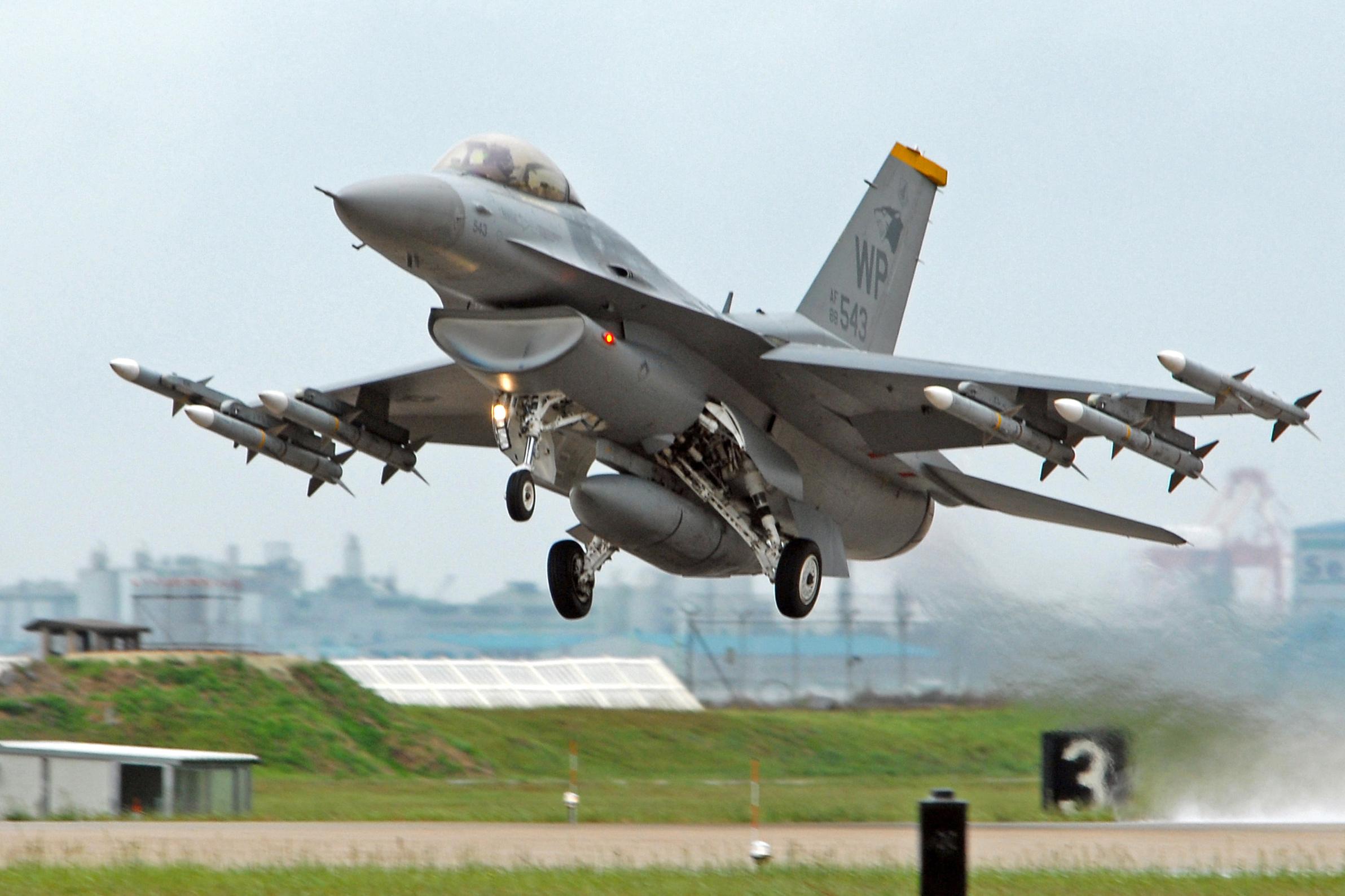 BEMIL 사진 자료실 - 유용원의 군사세계