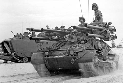 BEMIL 사진 자료실 - 유용원의 군사세계