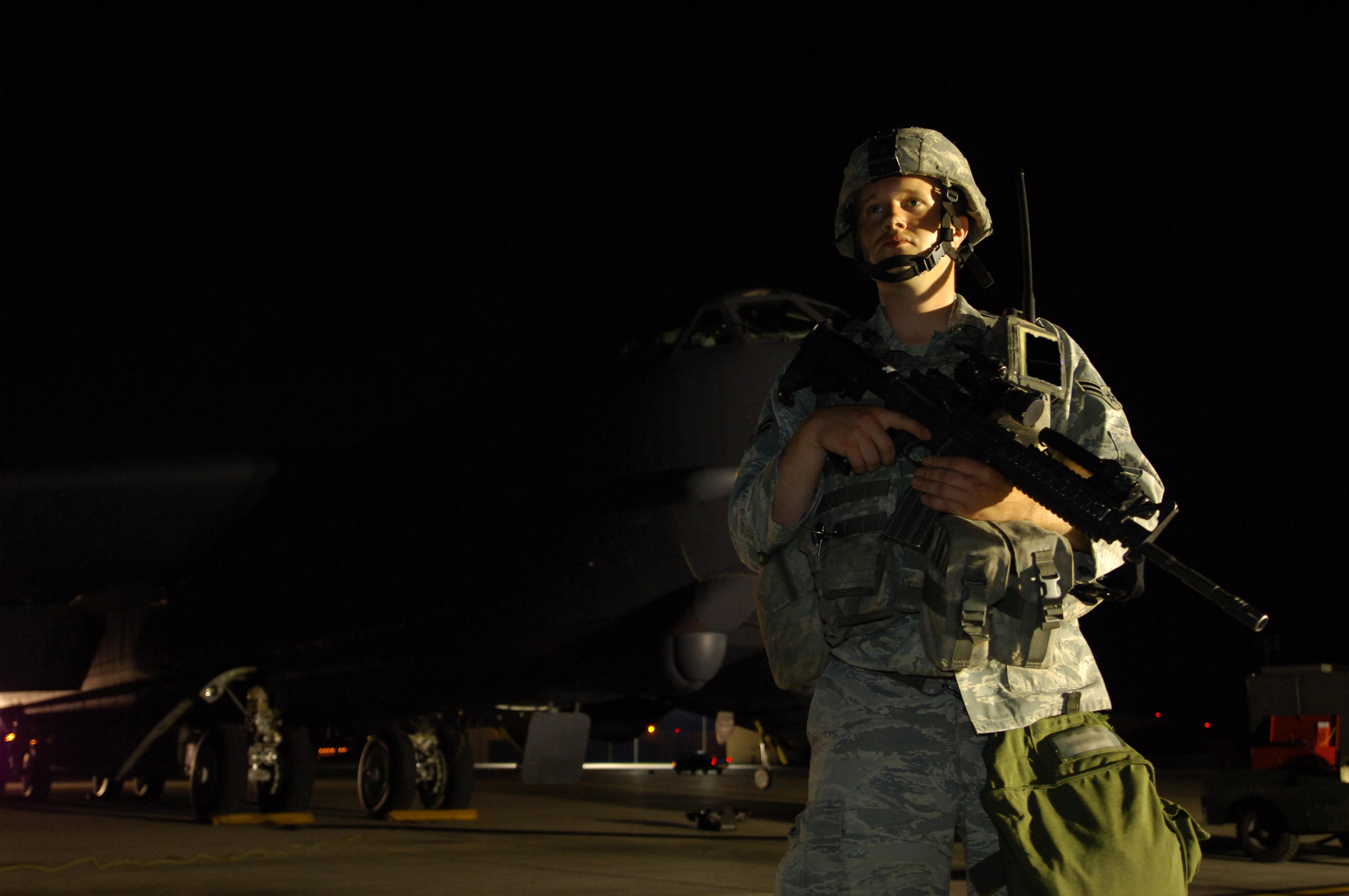 BEMIL 사진 자료실 - 유용원의 군사세계