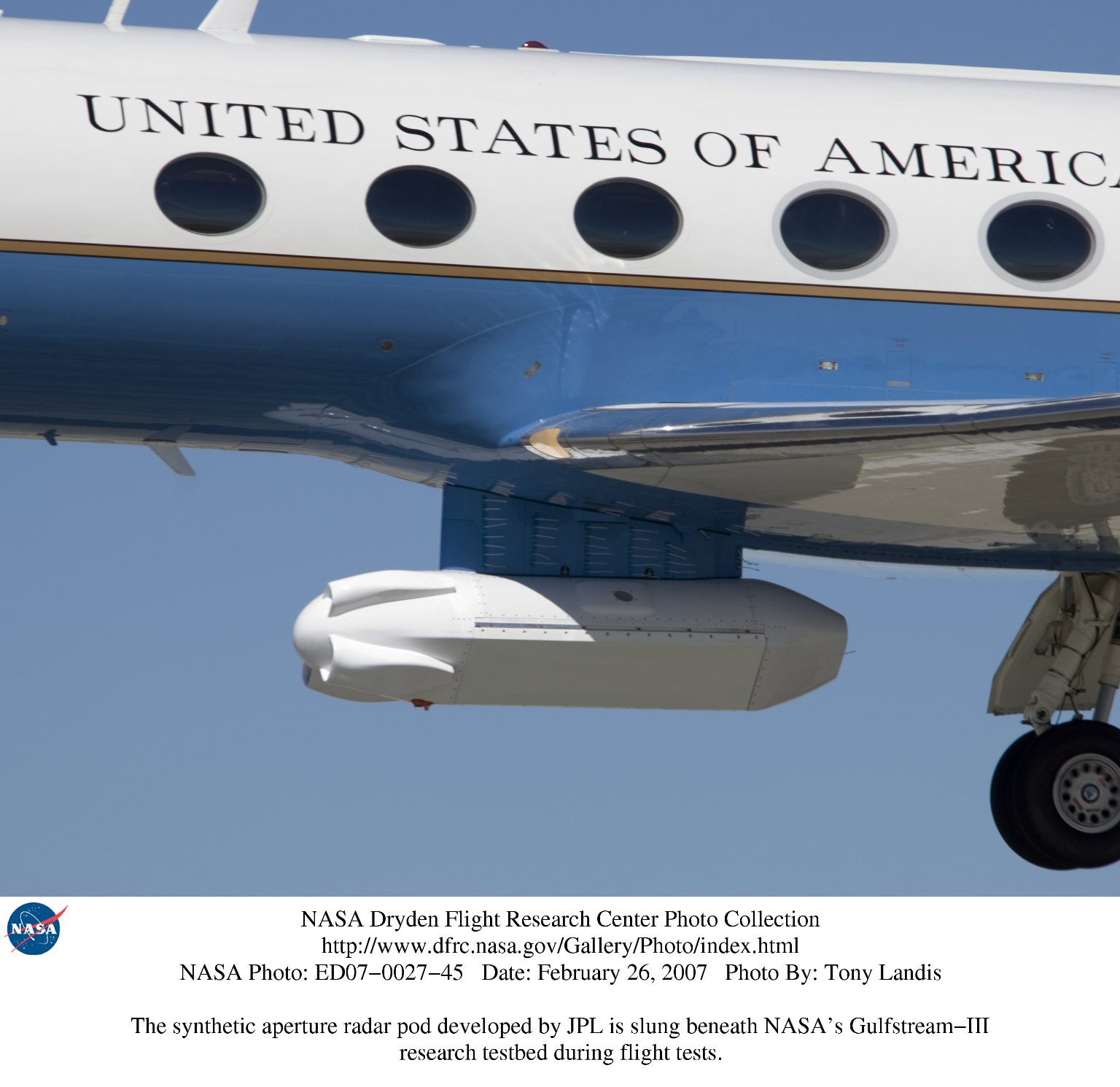 BEMIL 사진 자료실 - 유용원의 군사세계