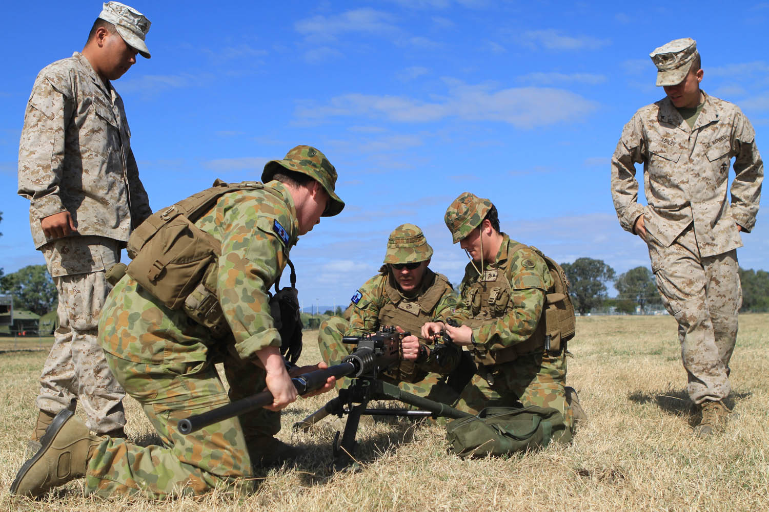 BEMIL 사진 자료실 - 유용원의 군사세계