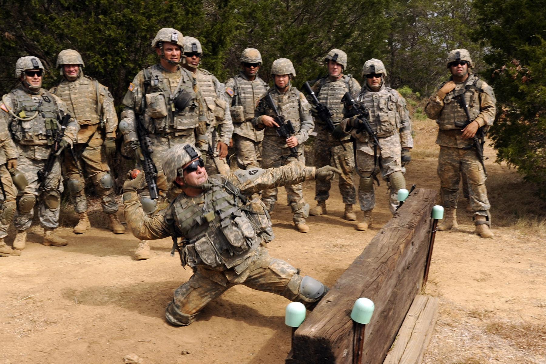 BEMIL 사진 자료실 - 유용원의 군사세계