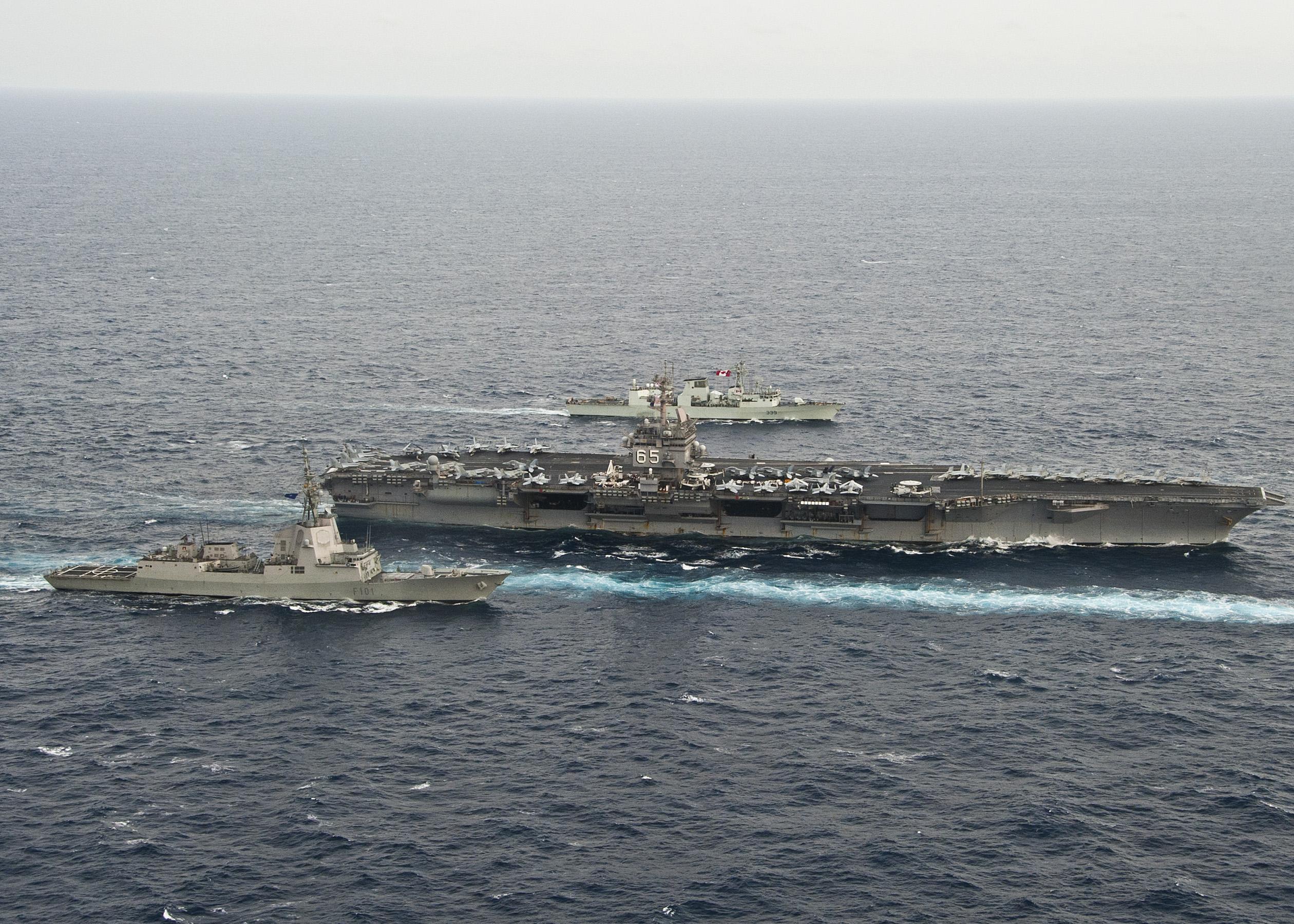 BEMIL 사진 자료실 - 유용원의 군사세계