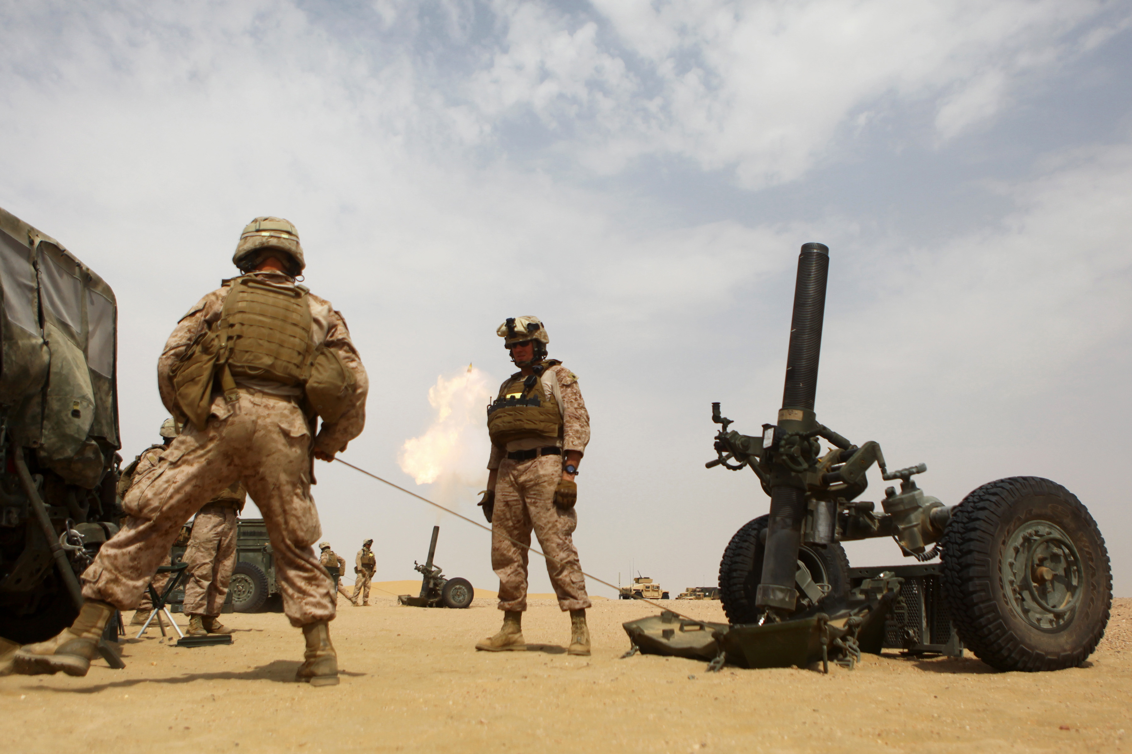 BEMIL 사진 자료실 - 유용원의 군사세계