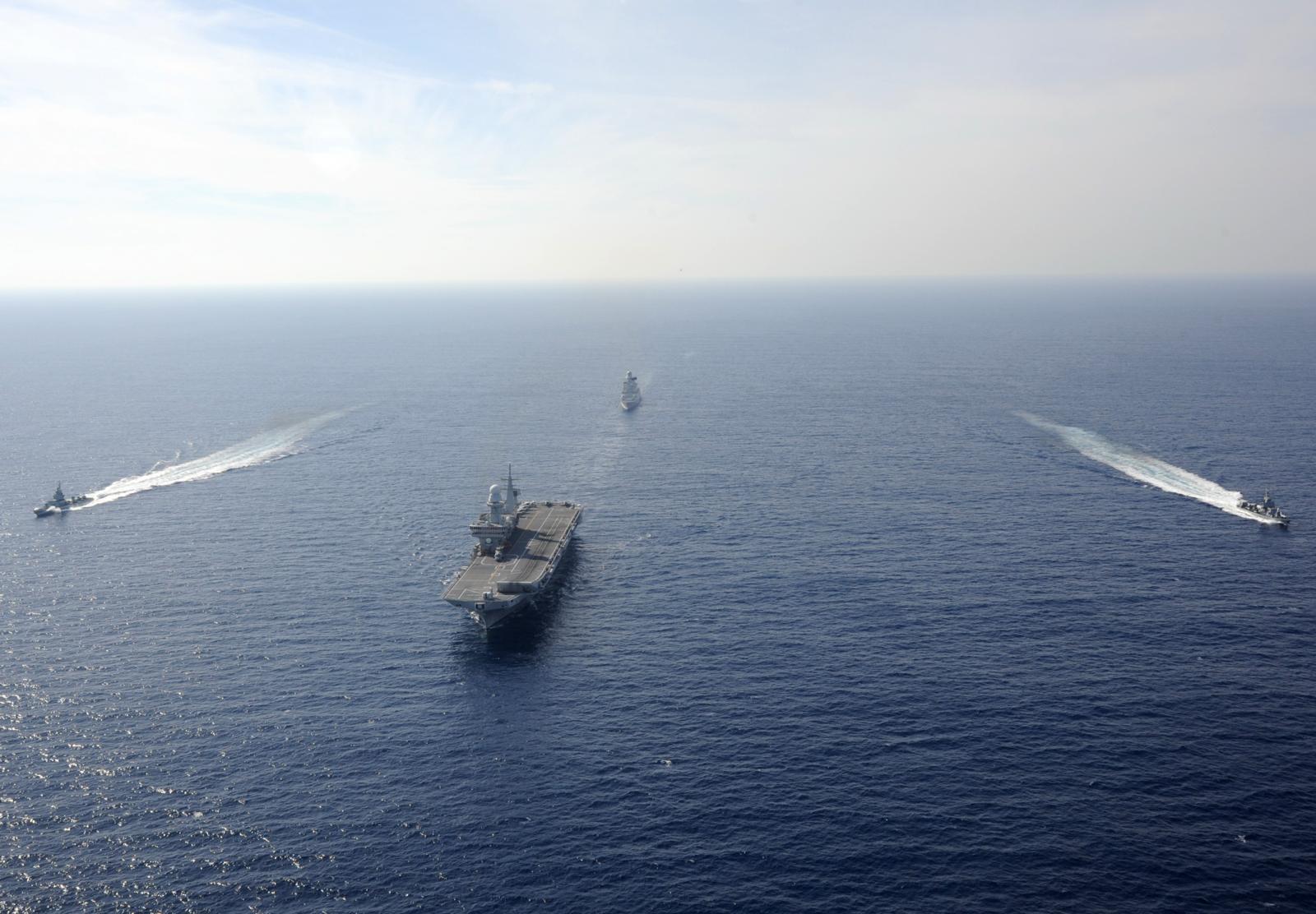 BEMIL 사진 자료실 - 유용원의 군사세계