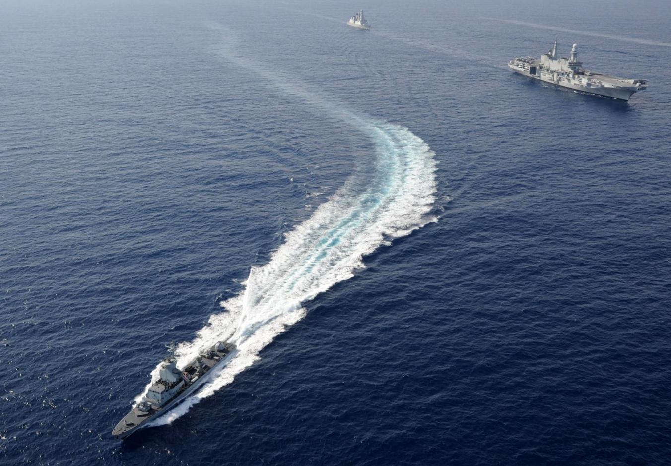 BEMIL 사진 자료실 - 유용원의 군사세계