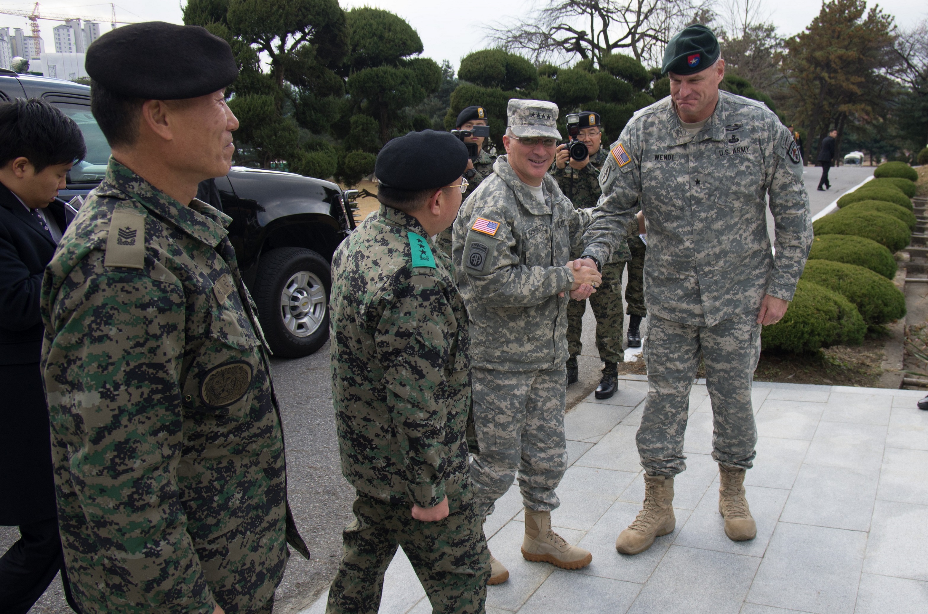 BEMIL 사진 자료실 - 유용원의 군사세계