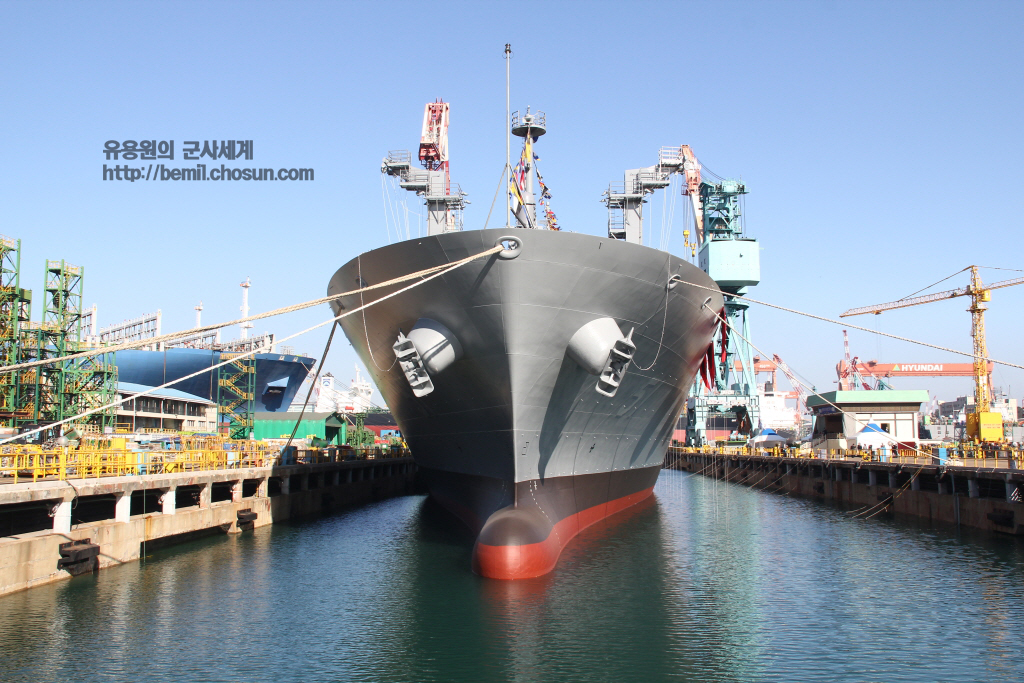 ROKN AOE-II Launched - NavWeaps Forums