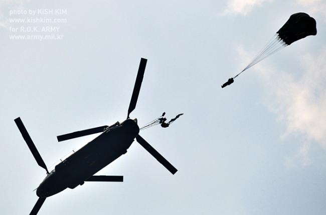 전문가 코너 - 유용원의 군사세계