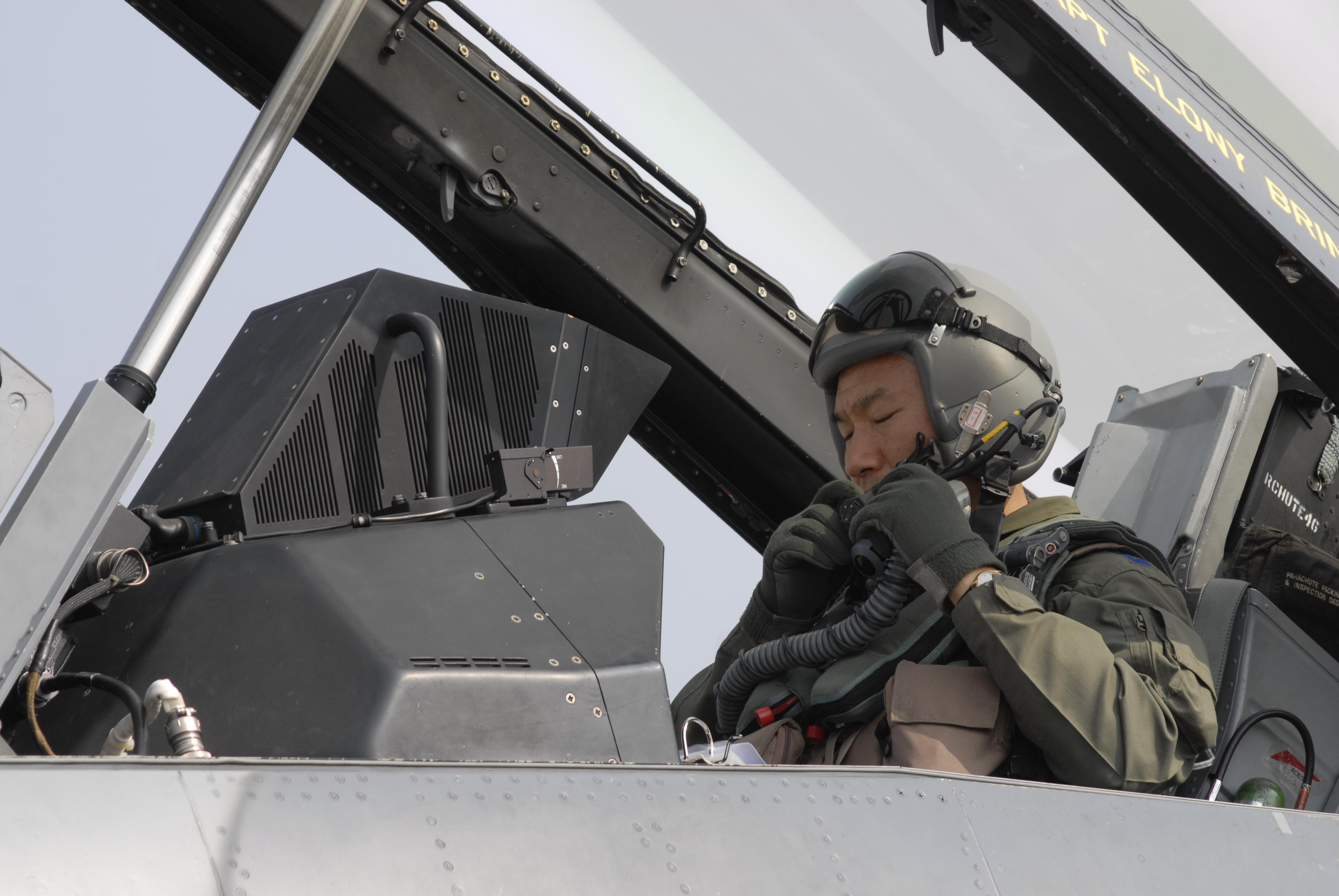 BEMIL 아카이브 - 유용원의 군사세계