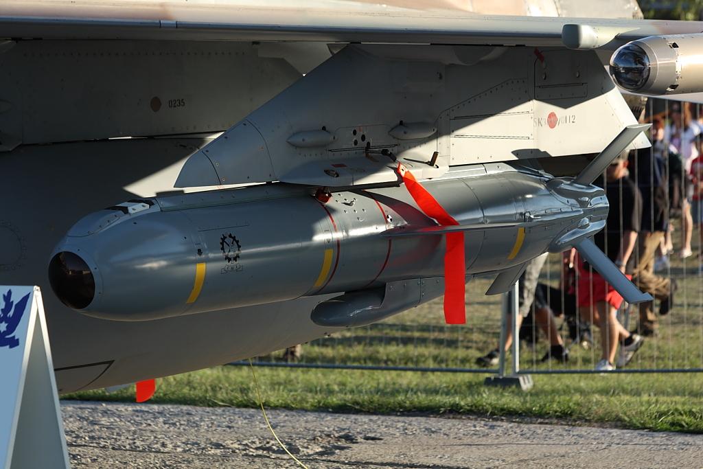 BEMIL 아카이브 - 유용원의 군사세계