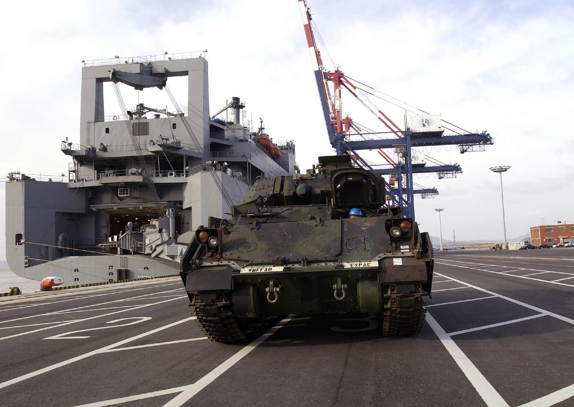 BEMIL 사진 자료실 - 유용원의 군사세계