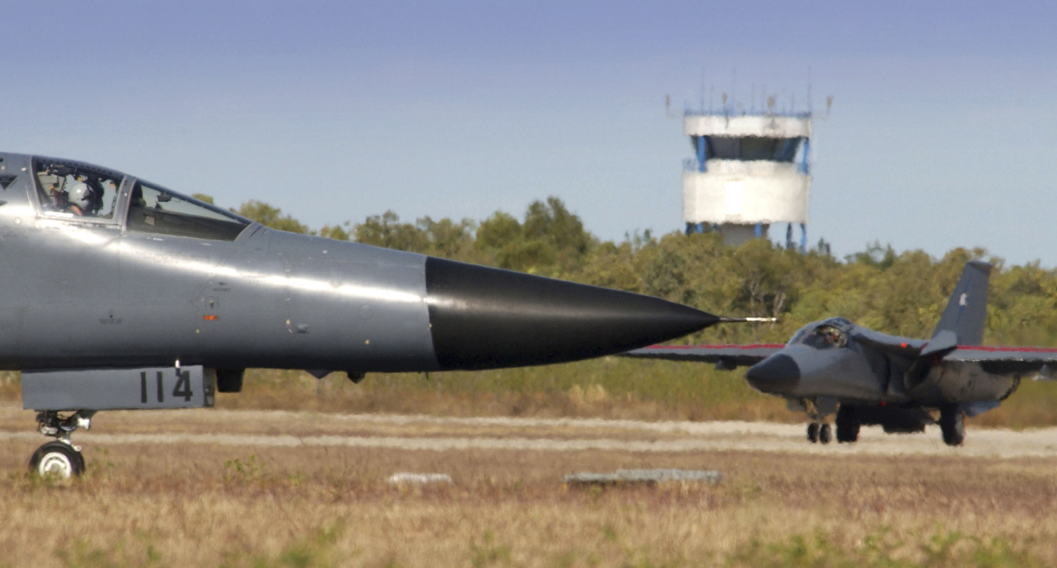 BEMIL 사진 자료실 - 유용원의 군사세계