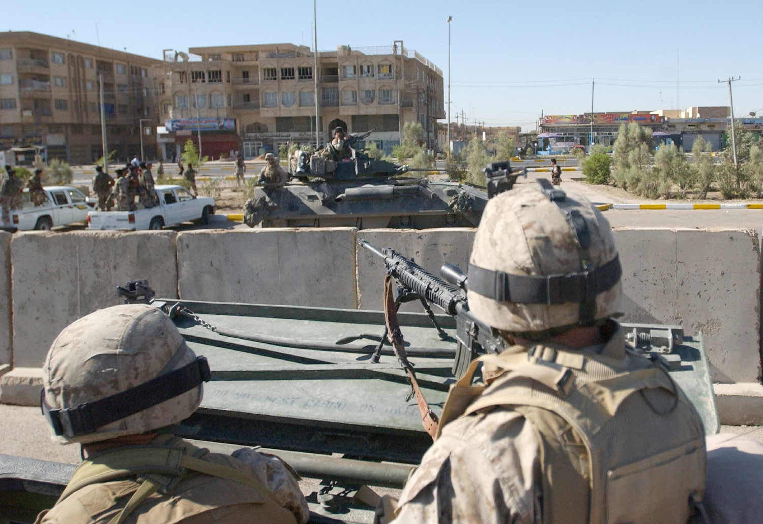 BEMIL 사진 자료실 - 유용원의 군사세계