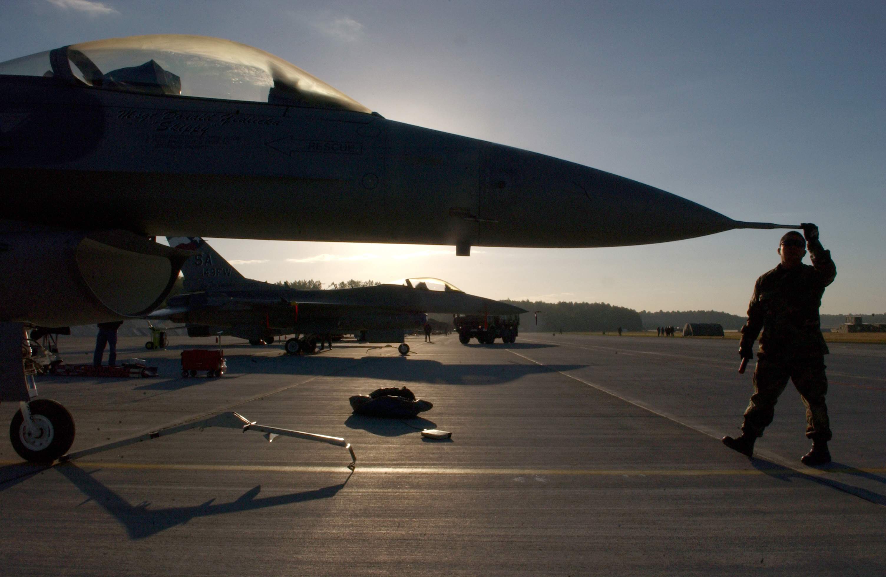 BEMIL 사진 자료실 - 유용원의 군사세계