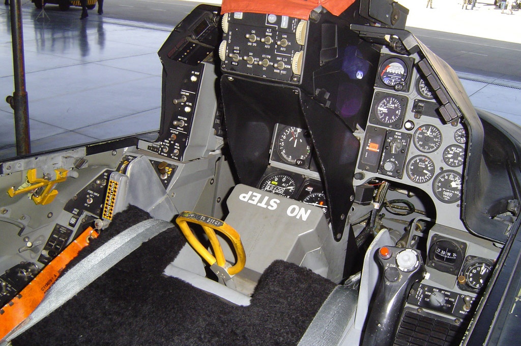 BEMIL 사진 자료실 - 유용원의 군사세계