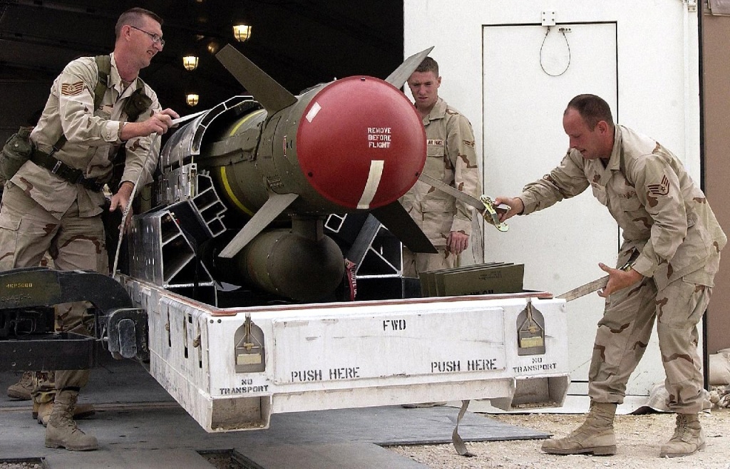 BEMIL 사진 자료실 - 유용원의 군사세계