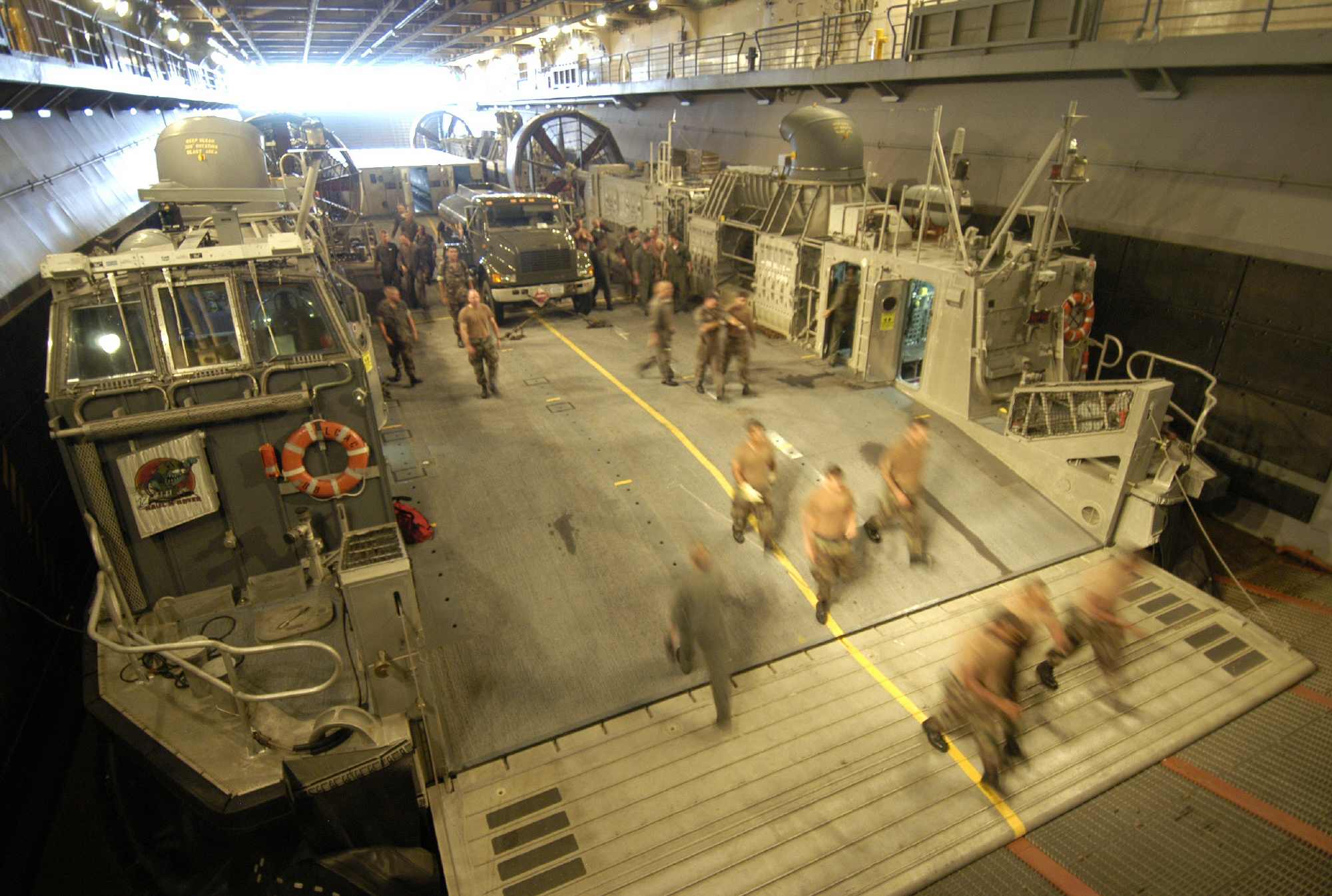 BEMIL 사진 자료실 - 유용원의 군사세계