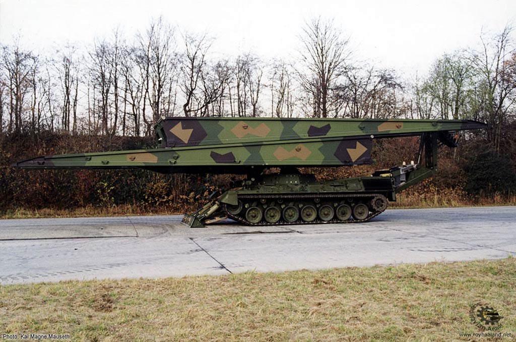 BEMIL 사진 자료실 - 유용원의 군사세계