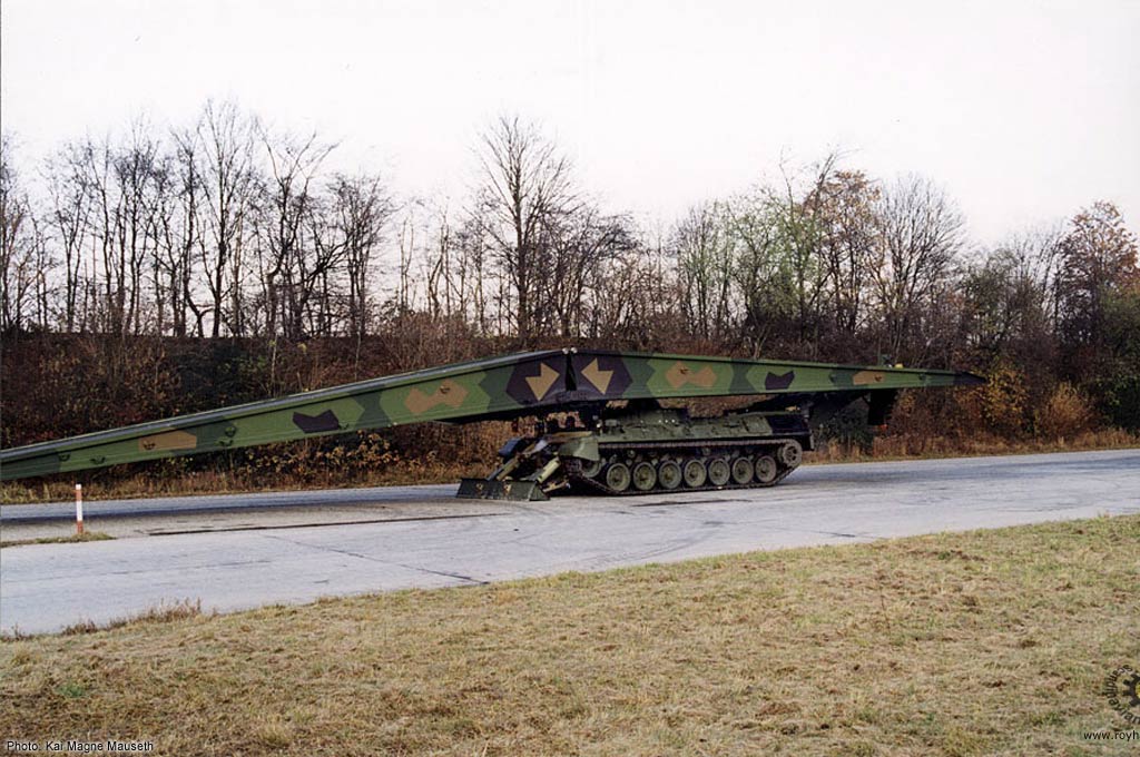 BEMIL 사진 자료실 - 유용원의 군사세계