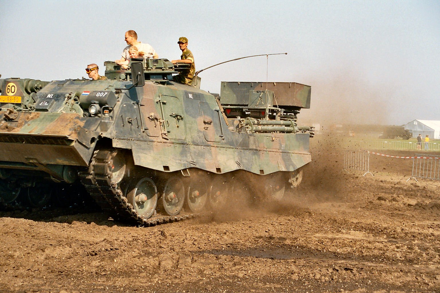 BEMIL 사진 자료실 - 유용원의 군사세계