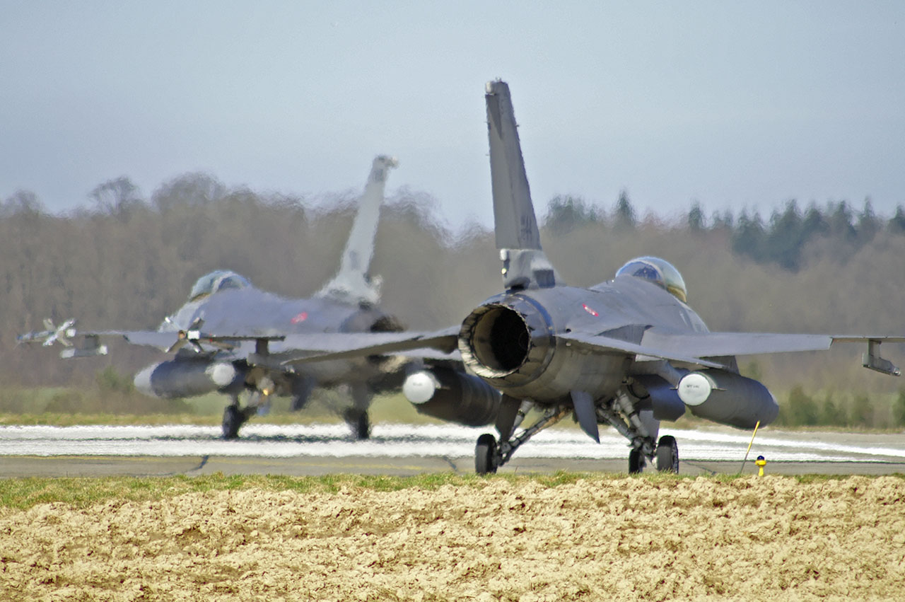 BEMIL 사진 자료실 - 유용원의 군사세계