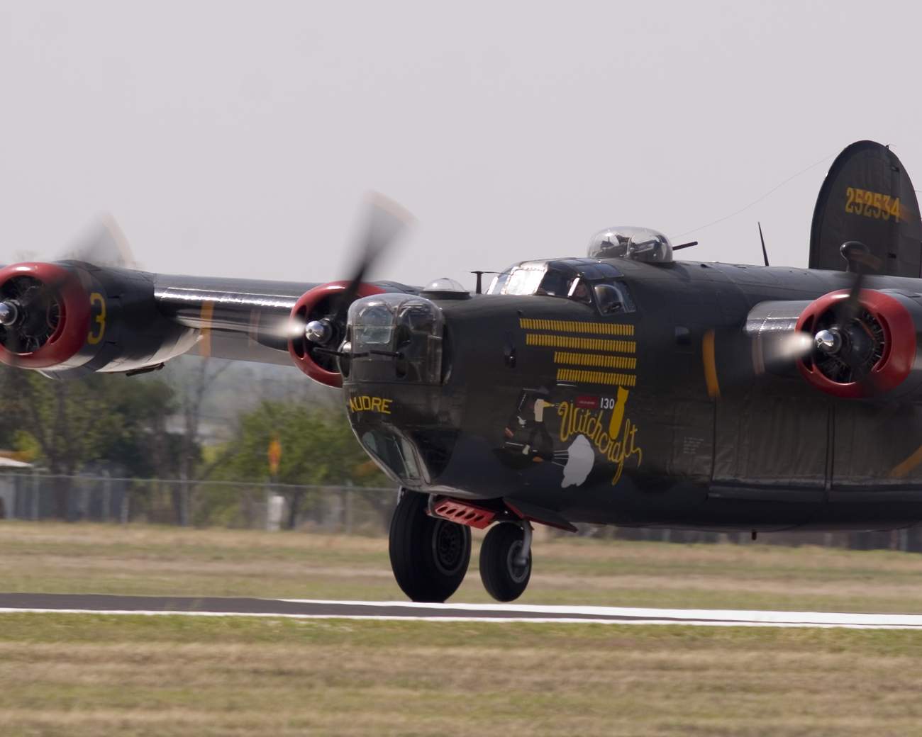 BEMIL 사진 자료실 - 유용원의 군사세계