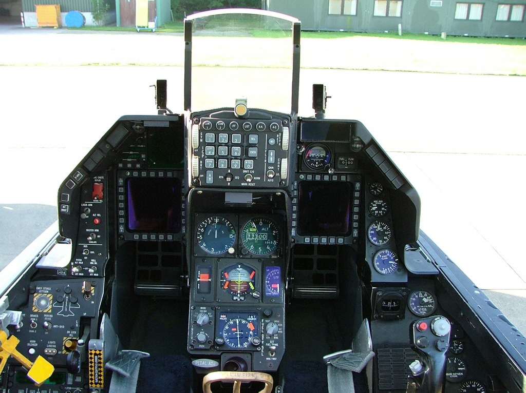 BEMIL 사진 자료실 - 유용원의 군사세계