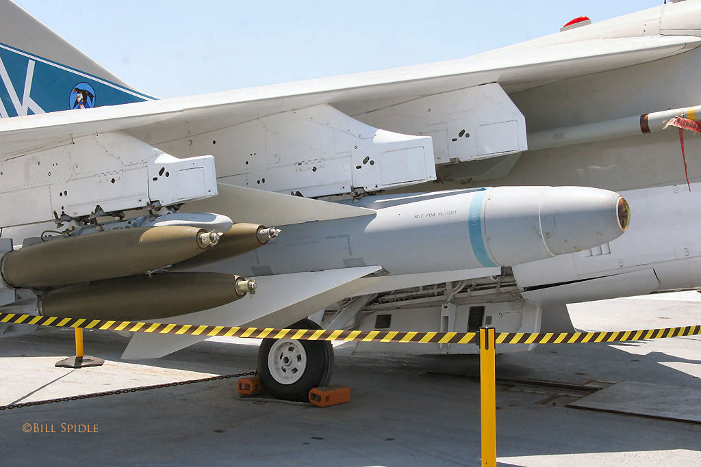 BEMIL 사진 자료실 - 유용원의 군사세계