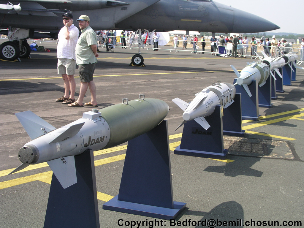 BEMIL 사진 자료실 - 유용원의 군사세계