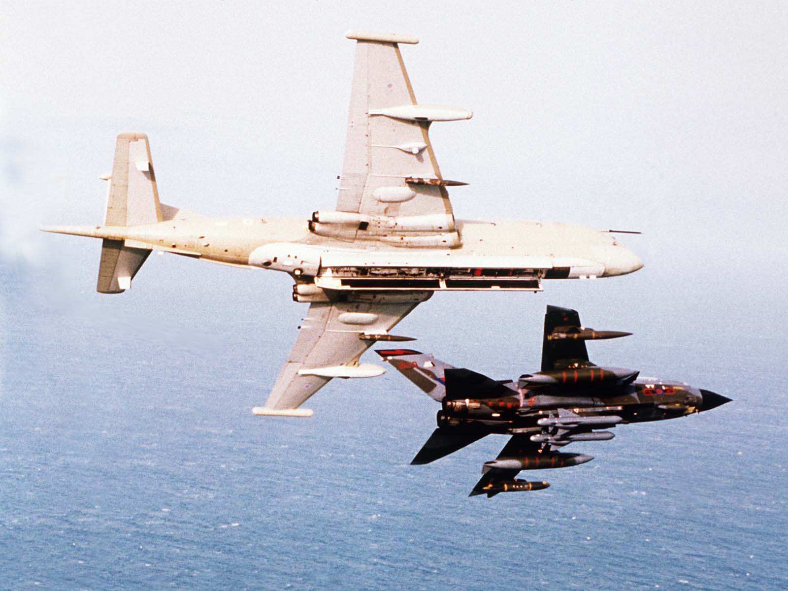 BEMIL 사진 자료실 - 유용원의 군사세계