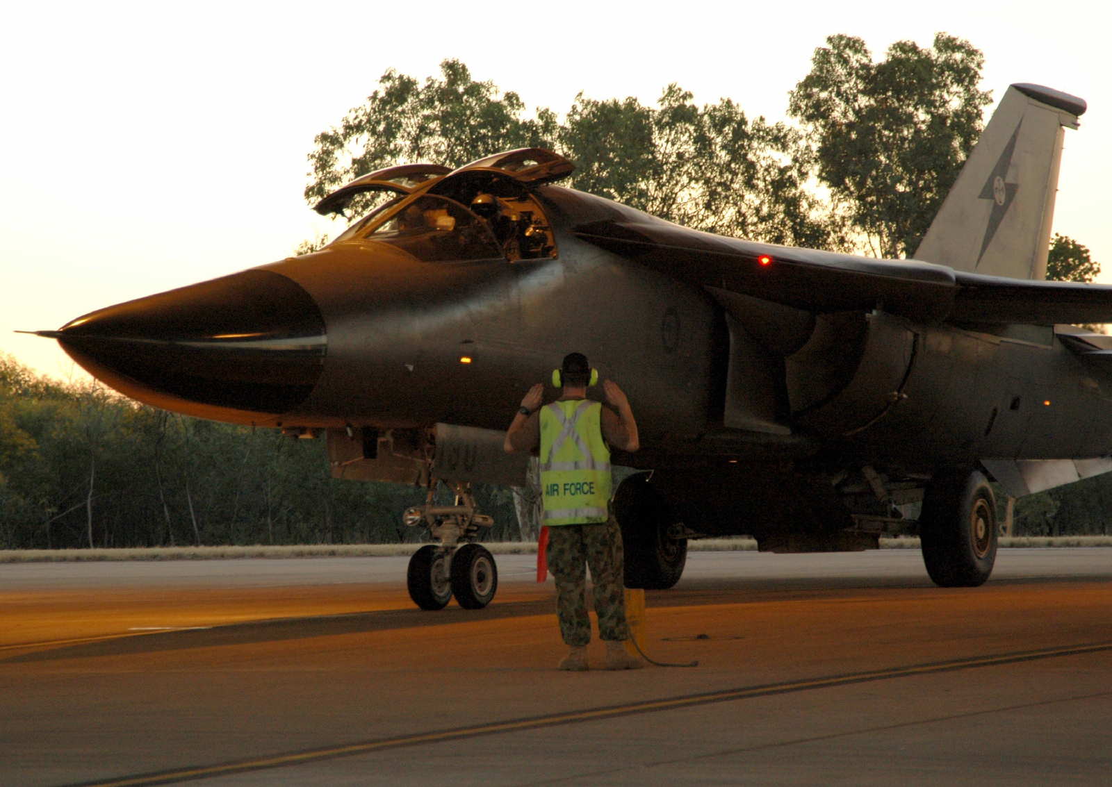 BEMIL 사진 자료실 - 유용원의 군사세계