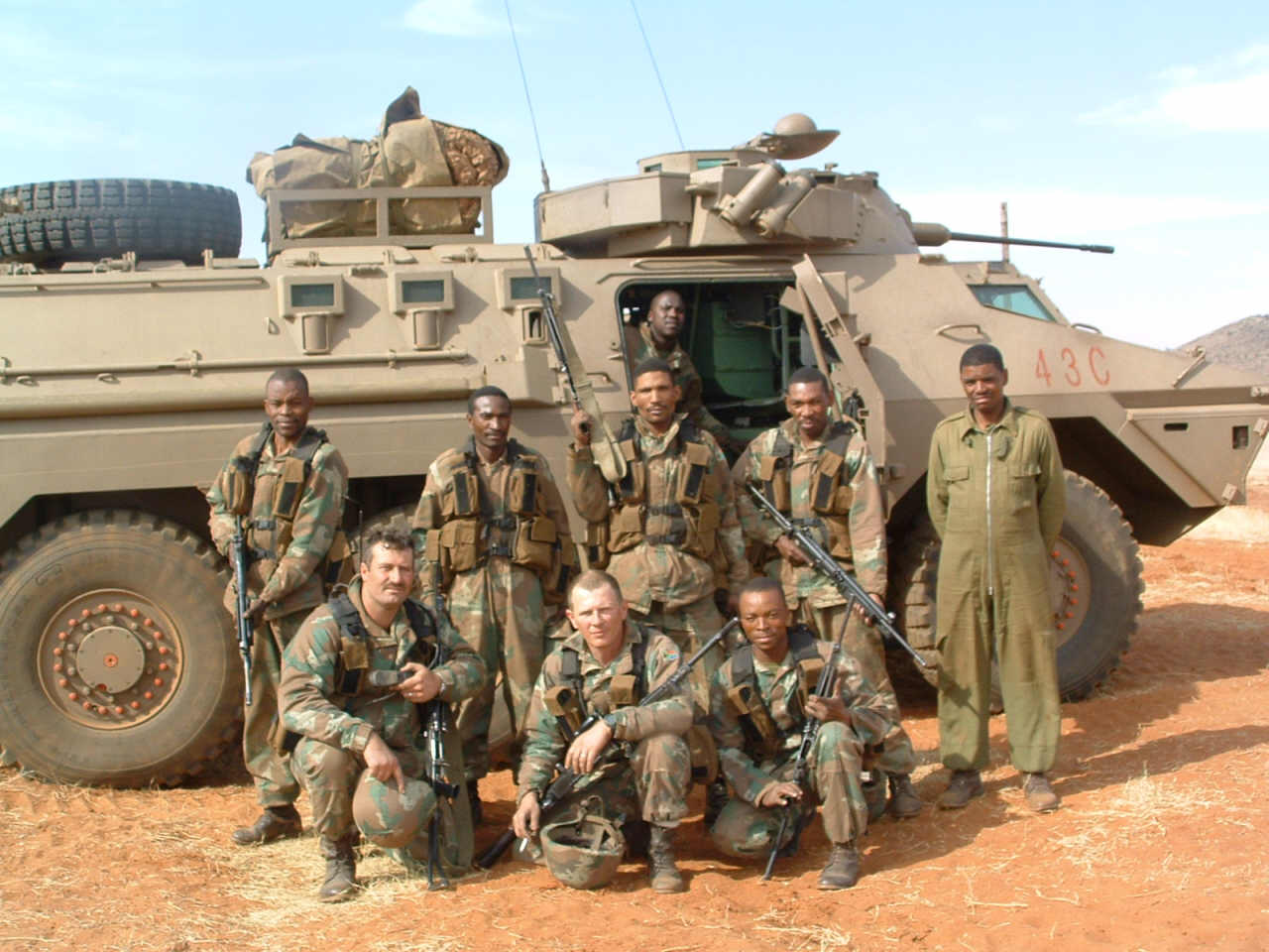 BEMIL 사진 자료실 - 유용원의 군사세계