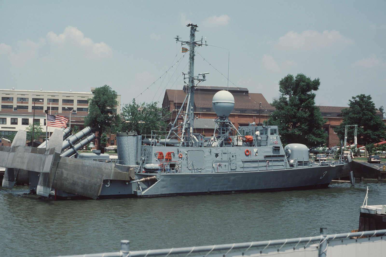 BEMIL 사진 자료실 - 유용원의 군사세계