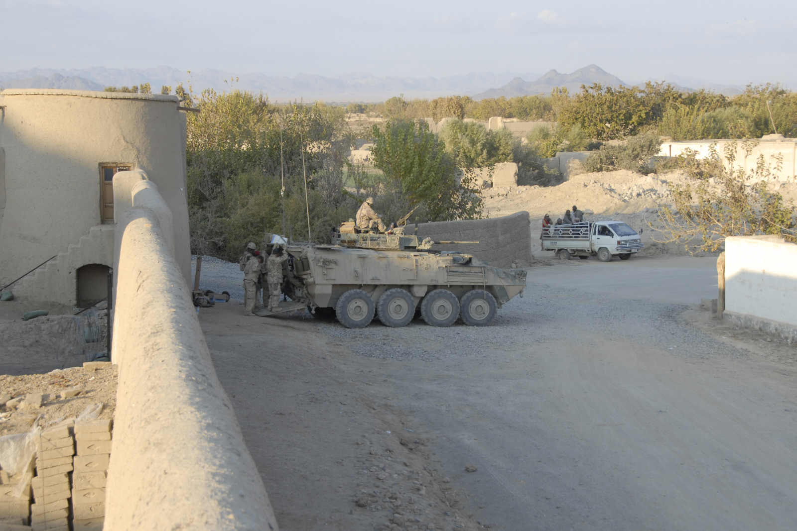 BEMIL 사진 자료실 - 유용원의 군사세계