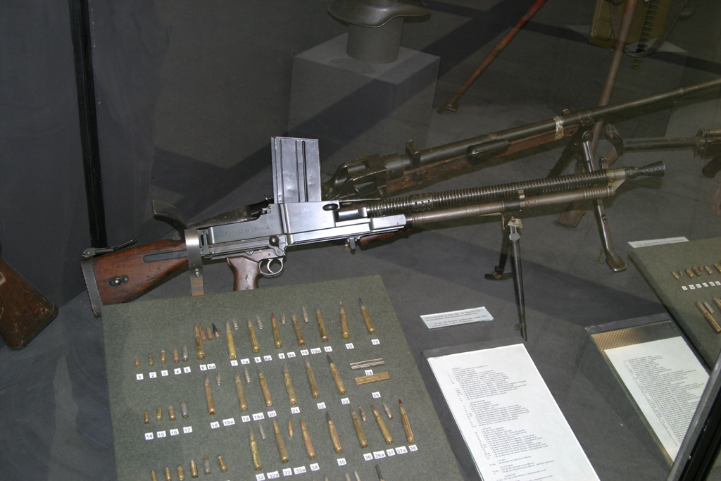 BEMIL 사진 자료실 - 유용원의 군사세계