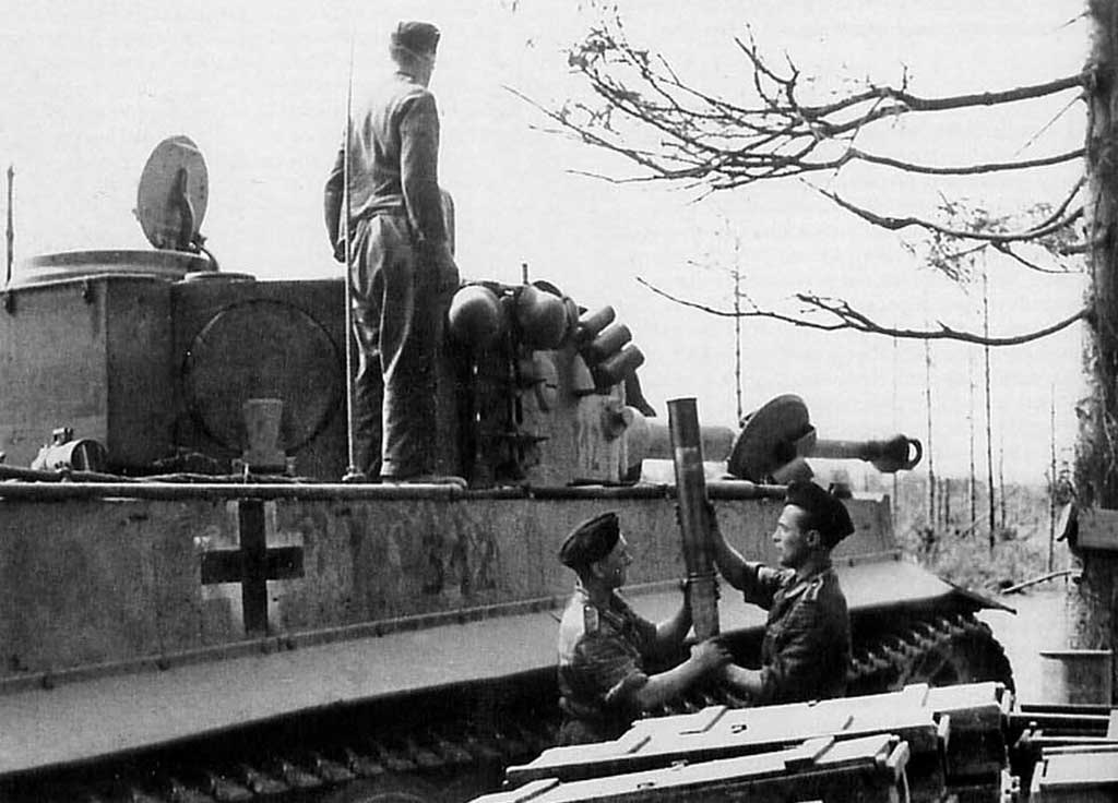 BEMIL 사진 자료실 - 유용원의 군사세계