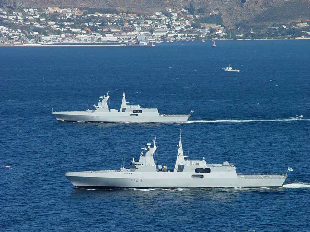 BEMIL 사진 자료실 - 유용원의 군사세계