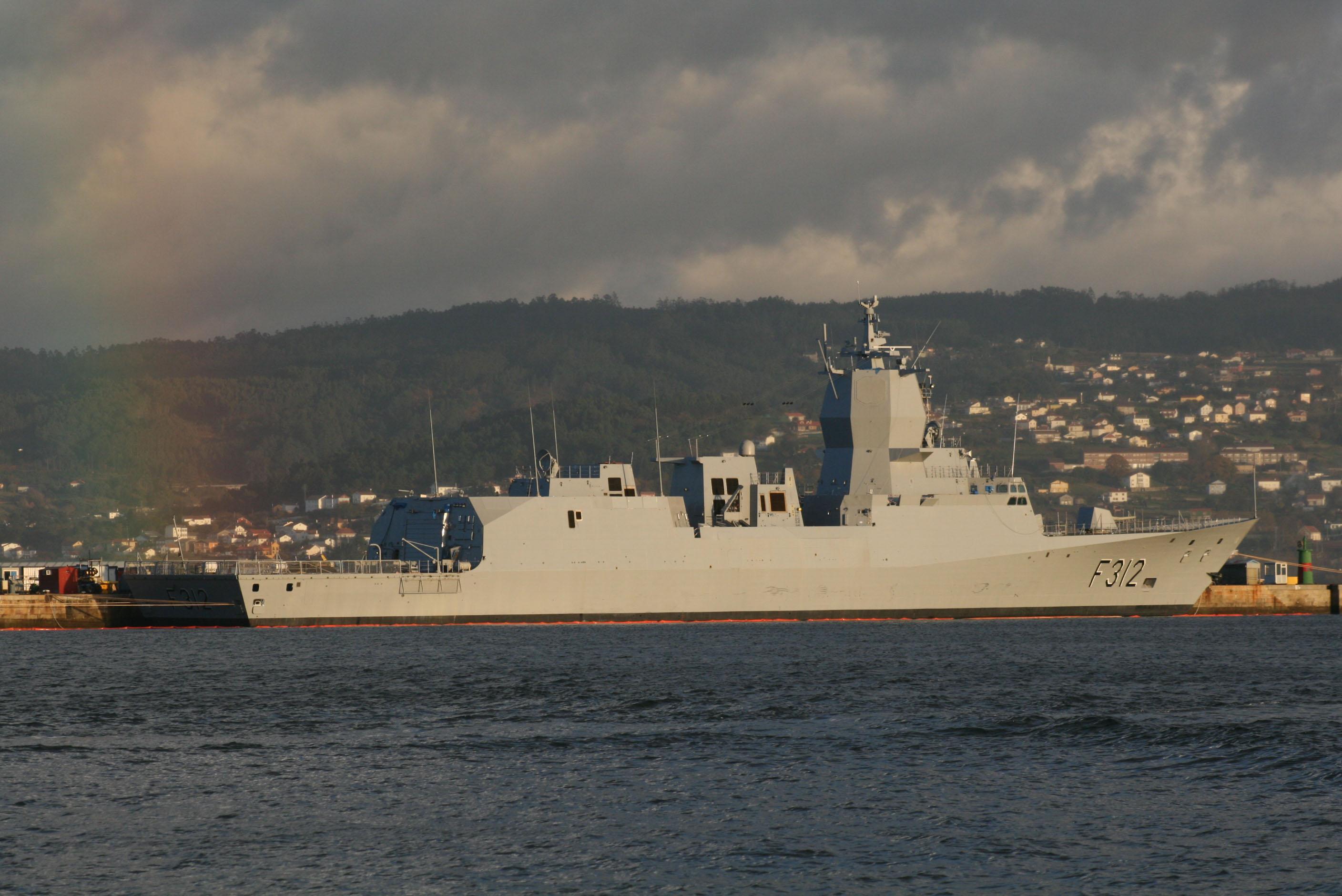 BEMIL 사진 자료실 - 유용원의 군사세계