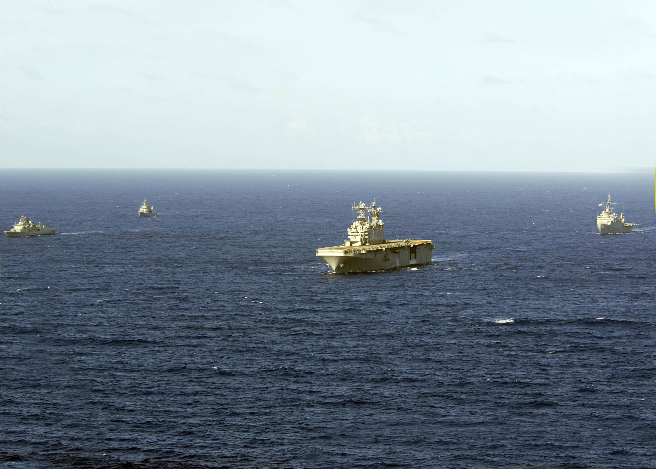 BEMIL 사진 자료실 - 유용원의 군사세계