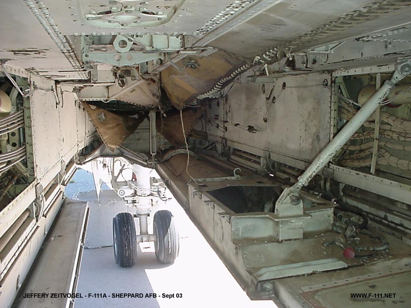 BEMIL 사진 자료실 - 유용원의 군사세계