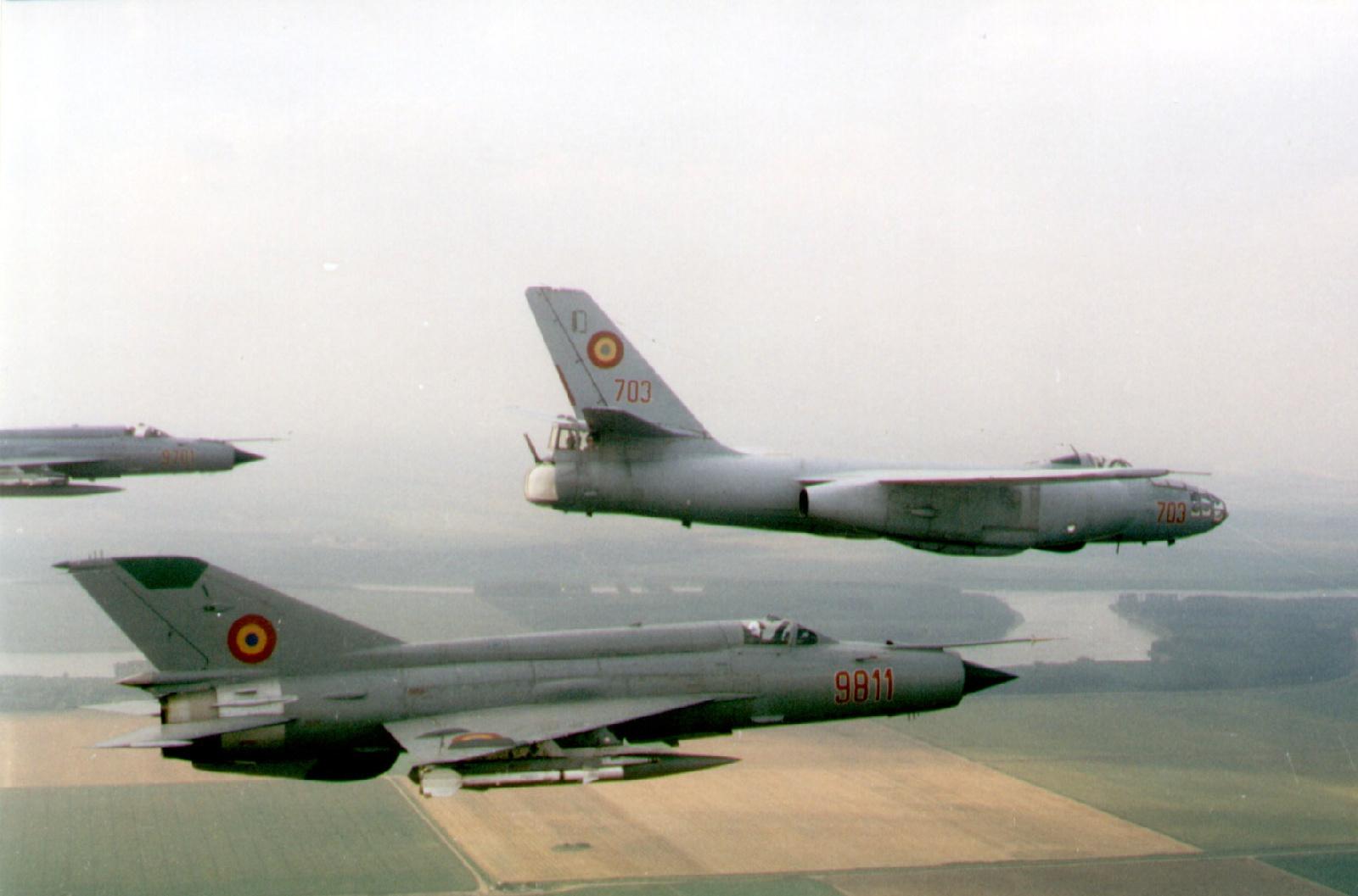 BEMIL 사진 자료실 - 유용원의 군사세계