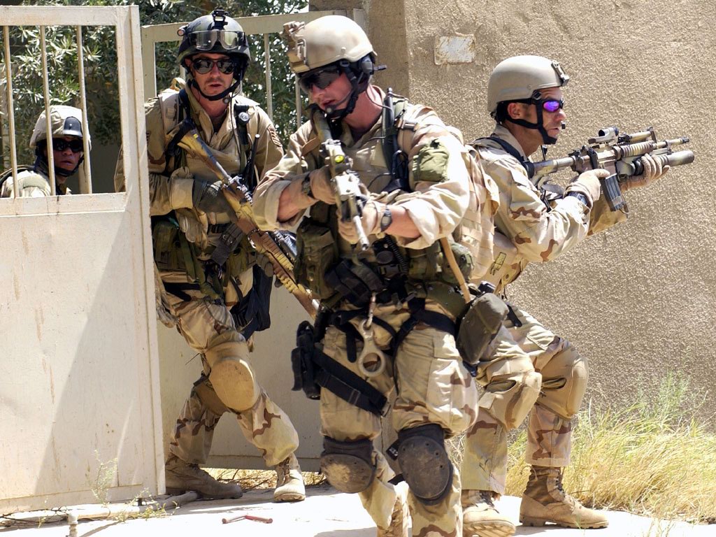 BEMIL 사진 자료실 - 유용원의 군사세계