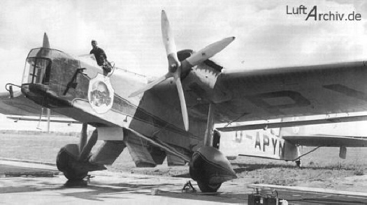 BEMIL 사진 자료실 - 유용원의 군사세계