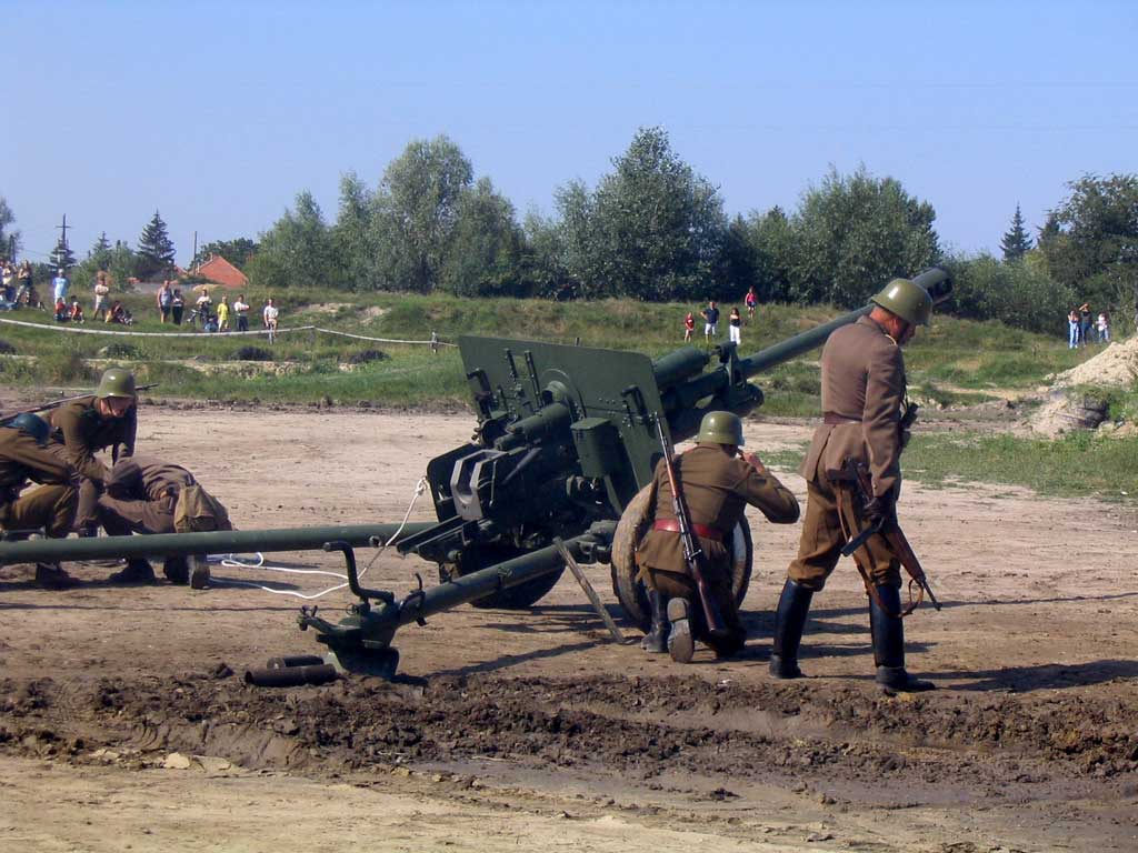 BEMIL 사진 자료실 - 유용원의 군사세계