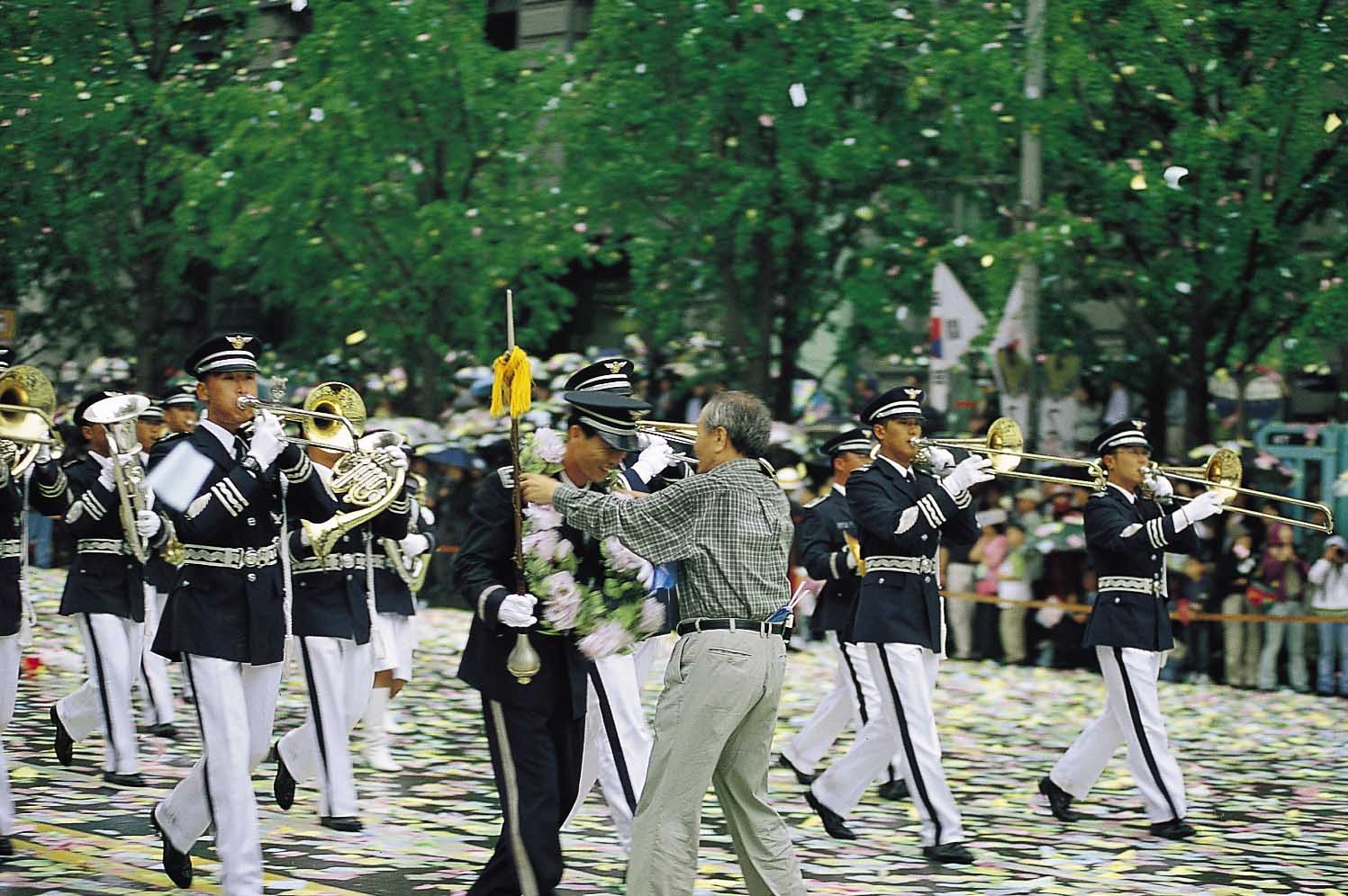 BEMIL 아카이브 - 유용원의 군사세계