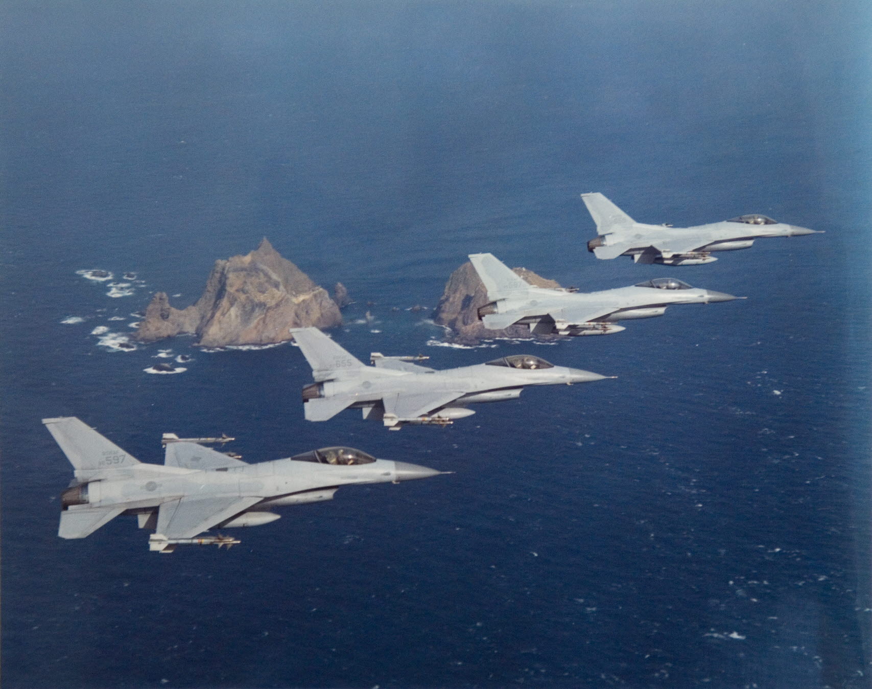 BEMIL 아카이브 - 유용원의 군사세계